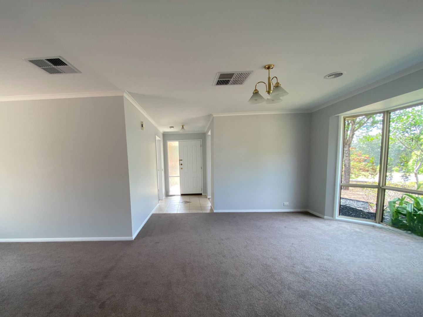 49 Greentree Way, West Albury NSW 2640 - House For Rent | Domain