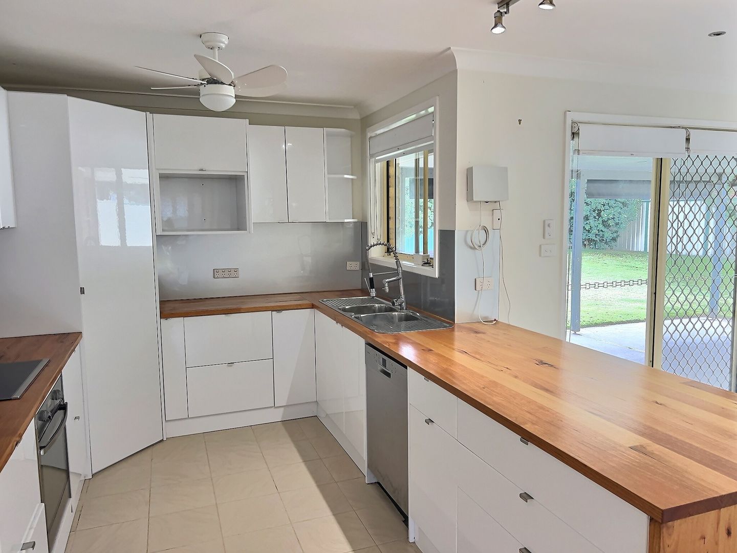 8 Jason Close, Singleton NSW 2330 - House For Rent | Domain