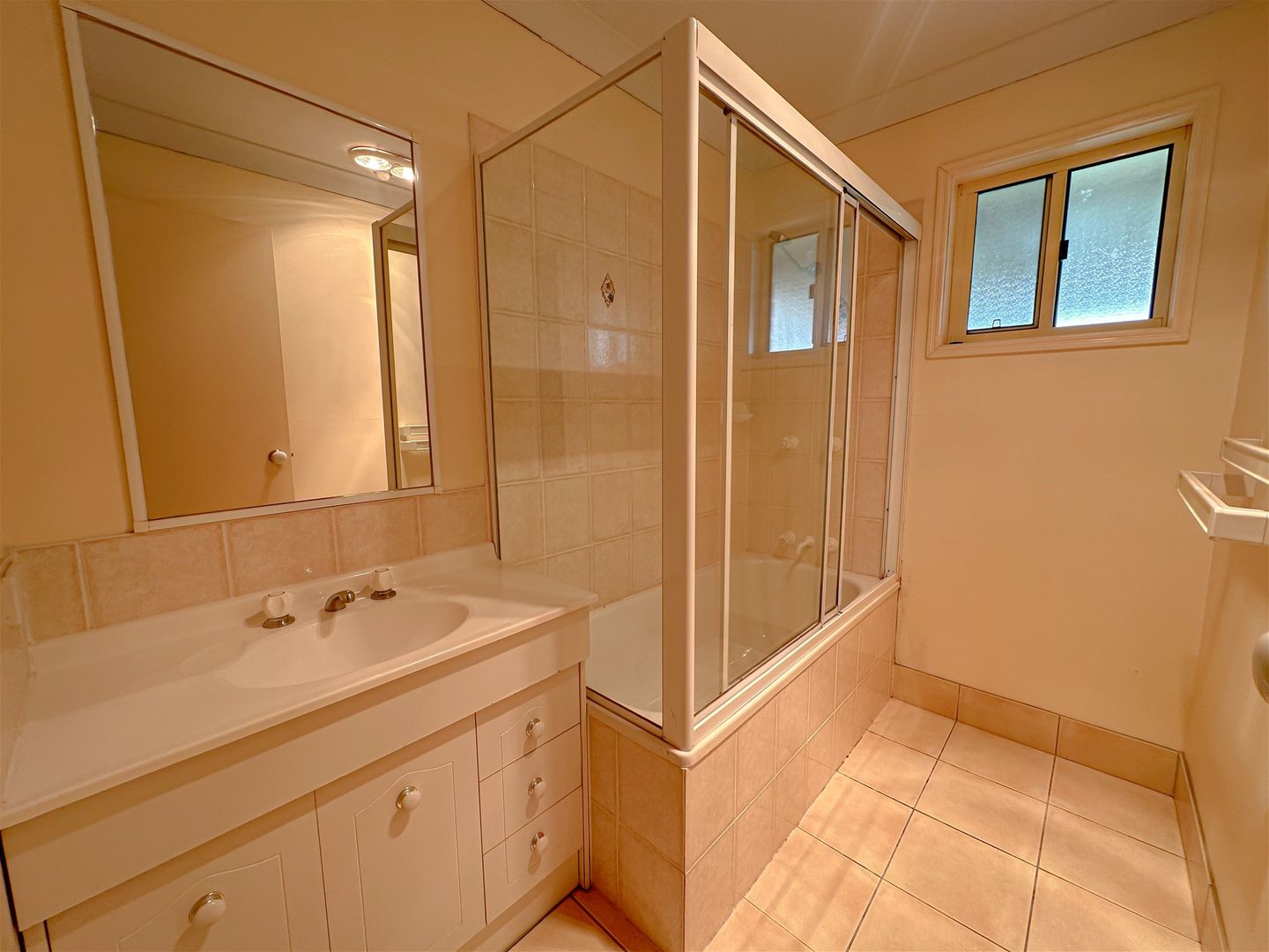 15 Barton Street, Stanthorpe QLD 4380 - House For Rent | Domain