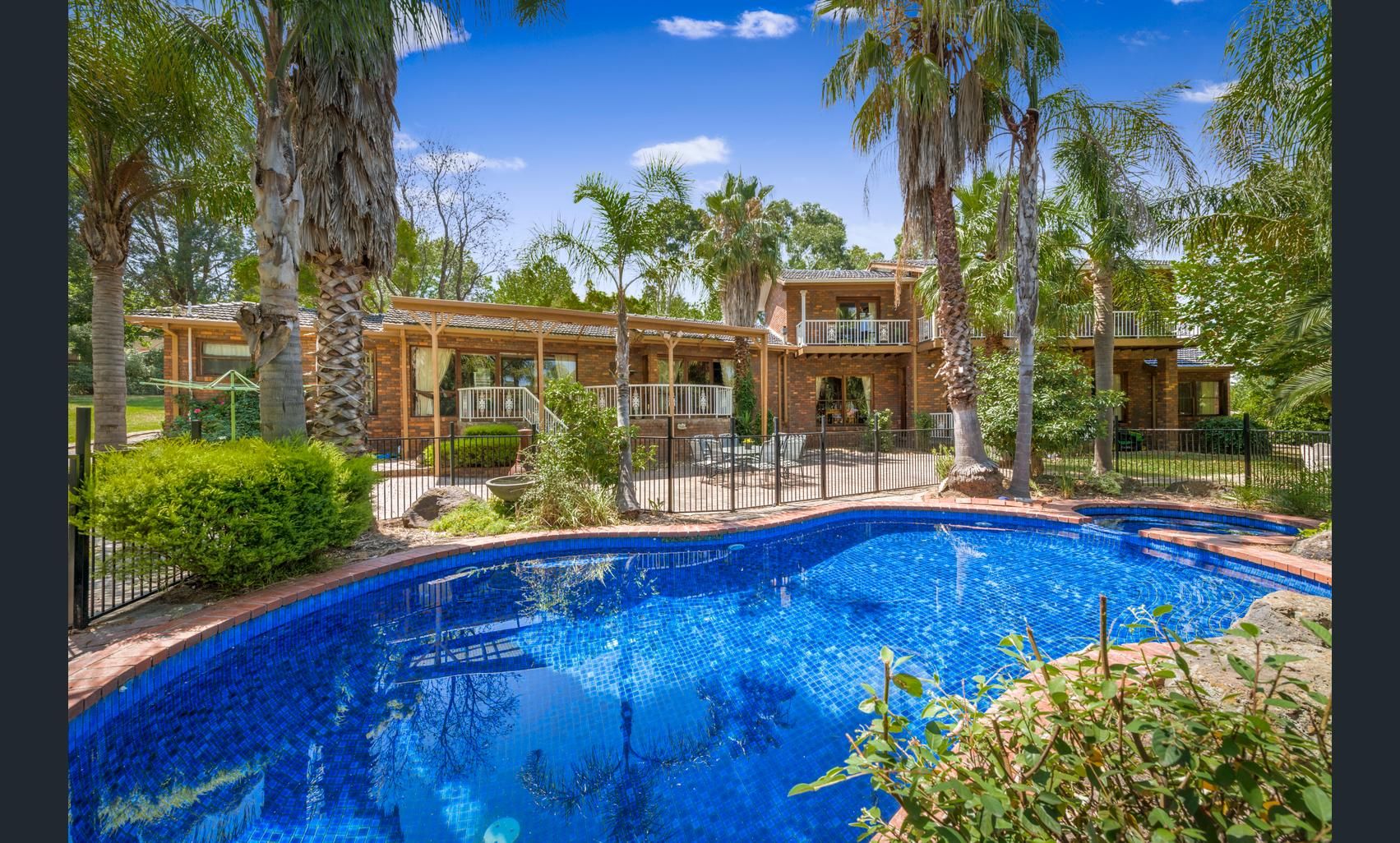 5 Parkwood Place, Templestowe | Property History & Address Research ...