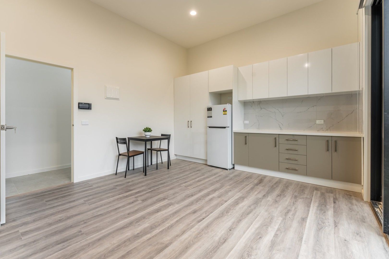 4/9 Duke Street, Sunshine VIC 3020 - Apartment For Rent - $260 | Domain