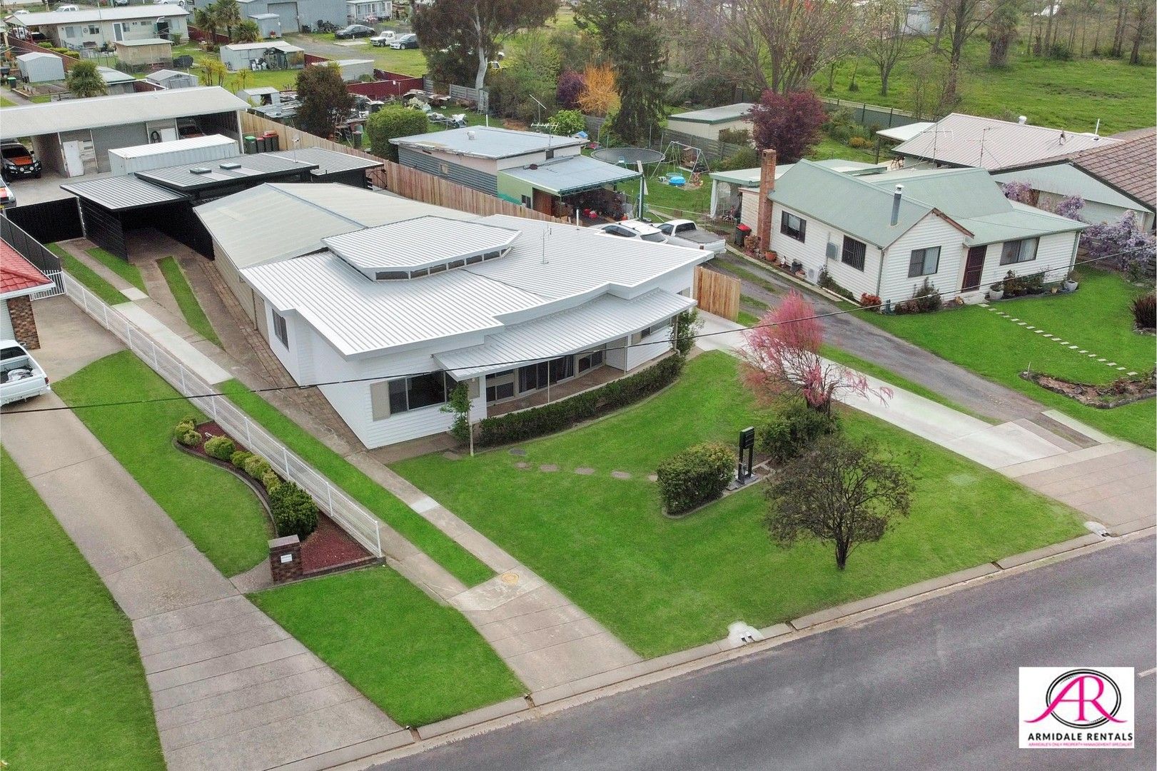 14 Shambrook Ave, Armidale NSW 2350 | Domain