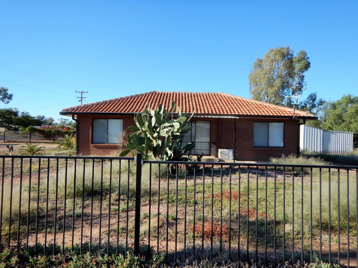 10 Gem Street, Lightning Ridge | Property History & Address Research ...