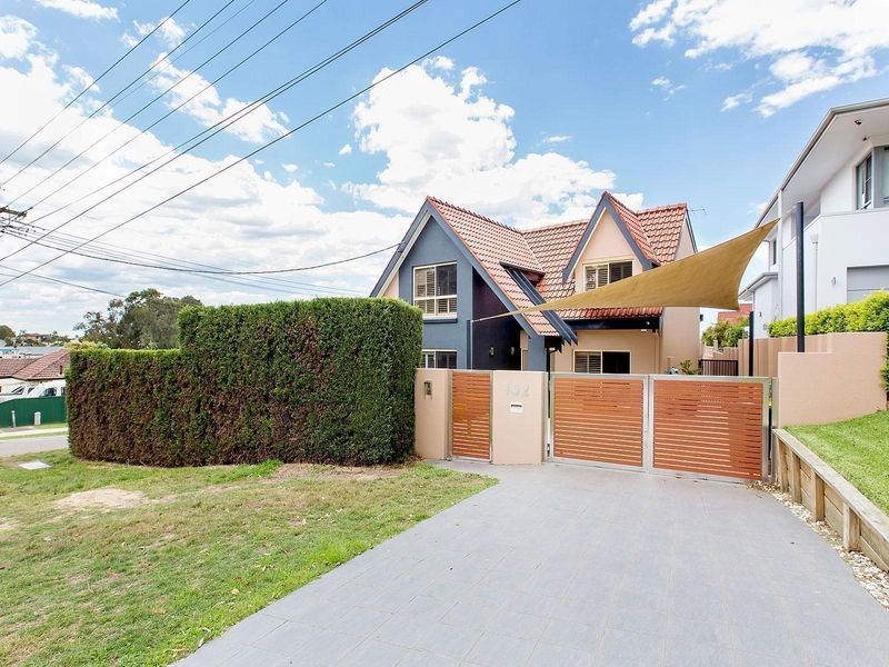 102 Woodlands Road, Taren Point NSW 2229 - House For Rent | Domain