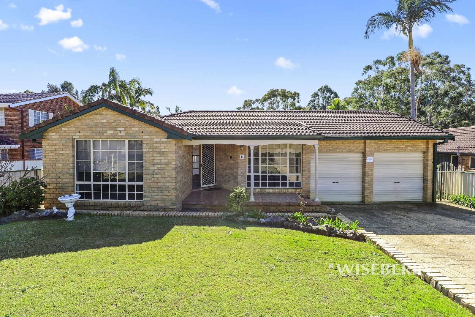 11 Derwent Drive, Lake Haven | Property History & Address Research | Domain