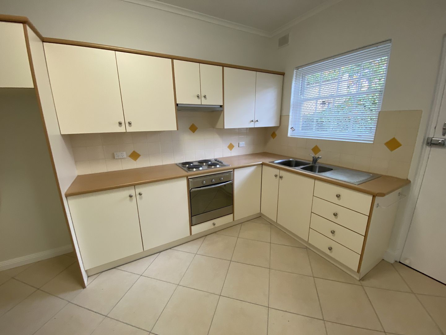 1/33 Kitchener Street, Netherby SA 5062 - Apartment For Rent | Domain