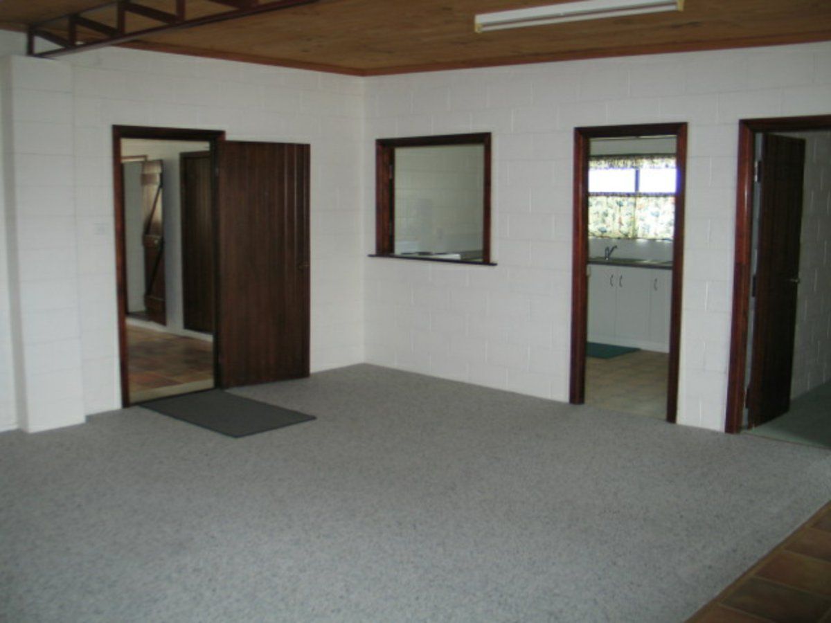 34 Old Stanthorpe Road, Warwick QLD 4370 - House For Rent | Domain