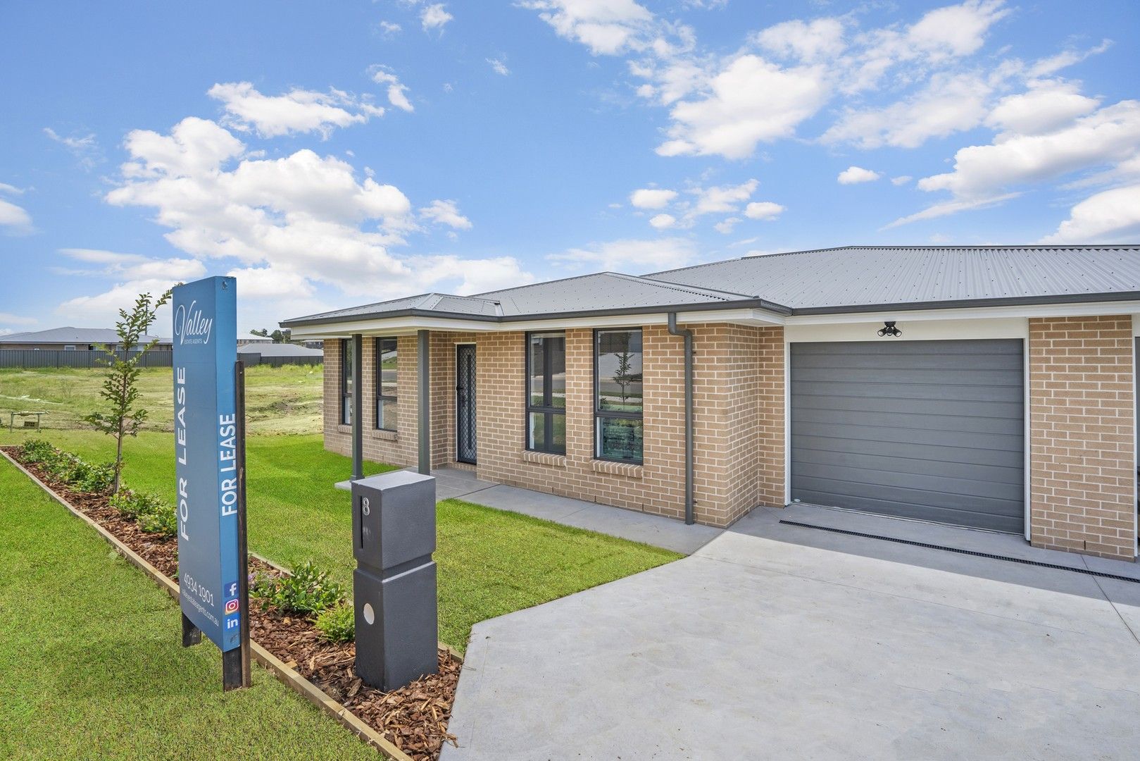 8 Stringer Avenue, Gillieston Heights NSW 2321 - House For Rent - $700 ...