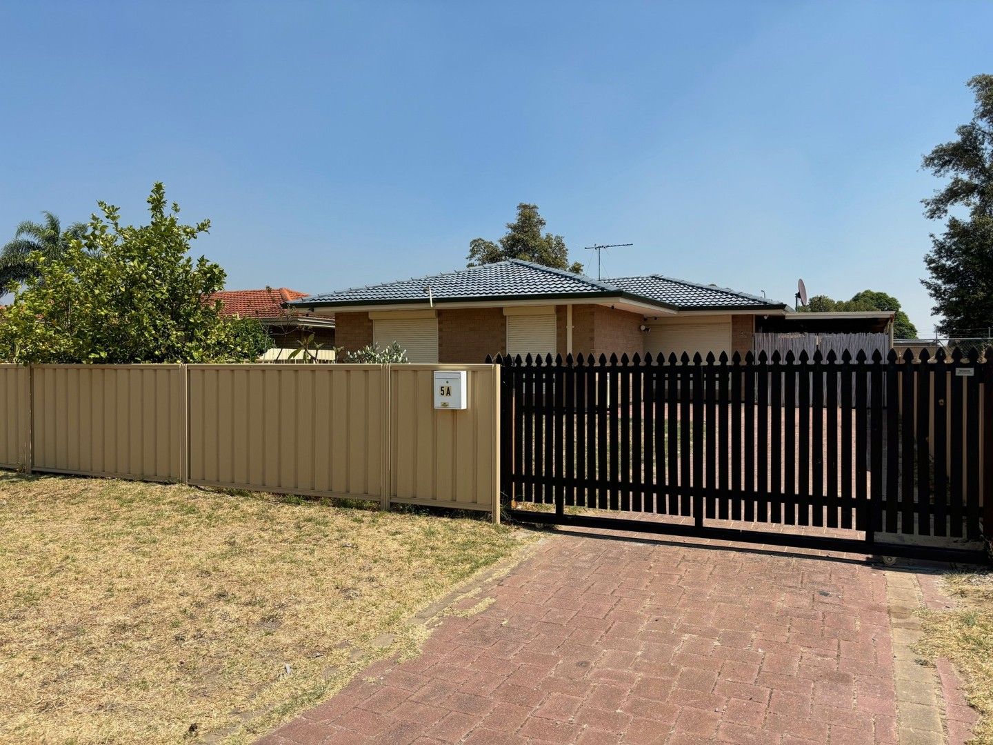 5A Vanda Place, Maddington WA 6109 - House For Rent - $640 | Domain