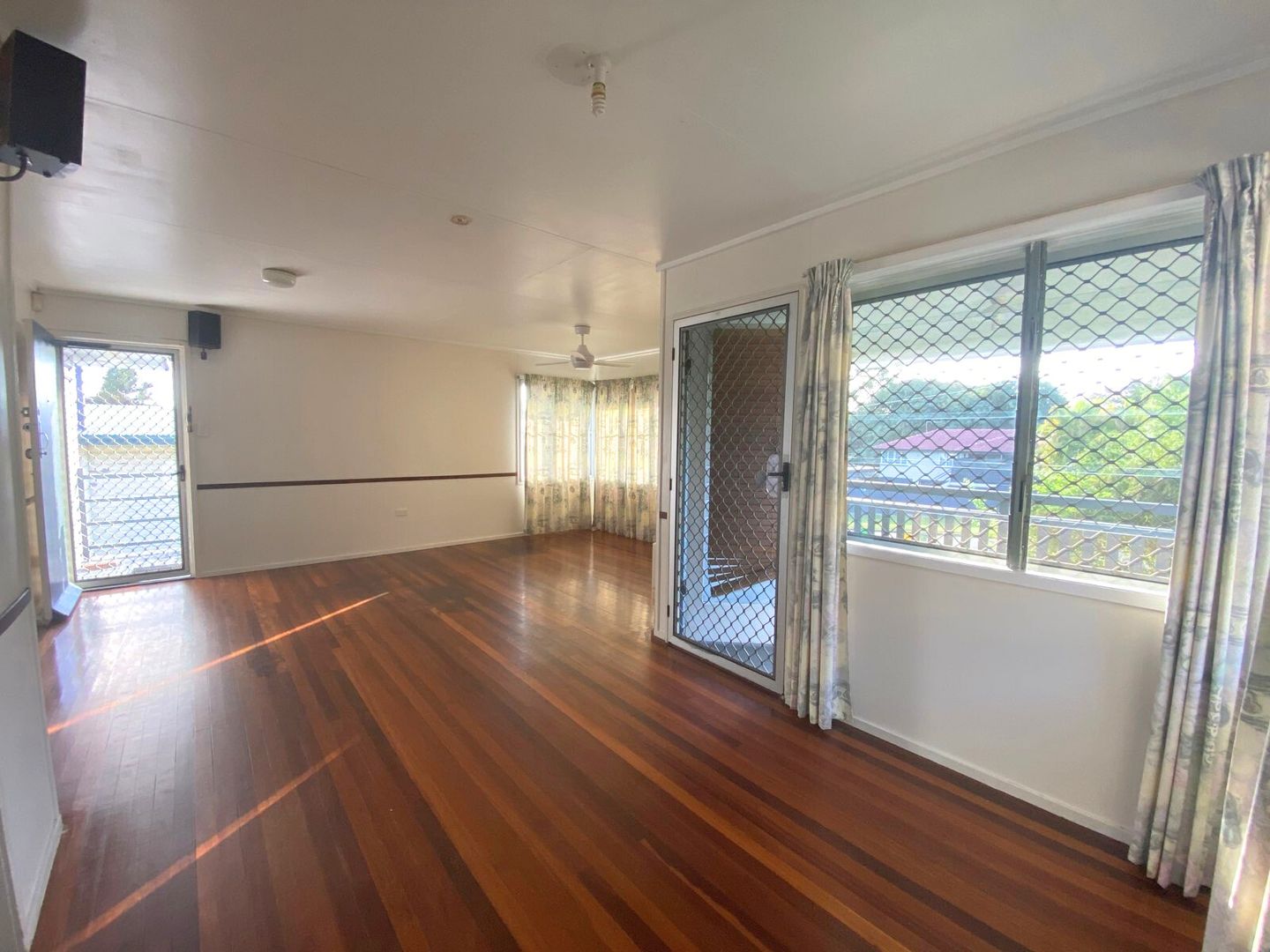 52 Kynance Street, Leichhardt QLD 4305 - House For Rent - $450 | Domain