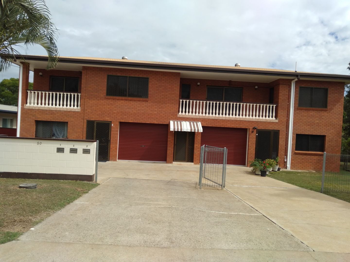 Mareeba QLD 4880 - 8 beds duplex for Sale, $1,200,000 - 2017780427 | Domain