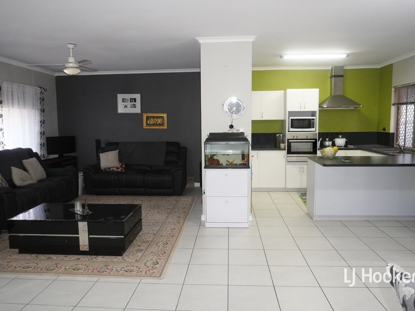 10 Ellery Drive, Larapinta NT 0875 | Domain