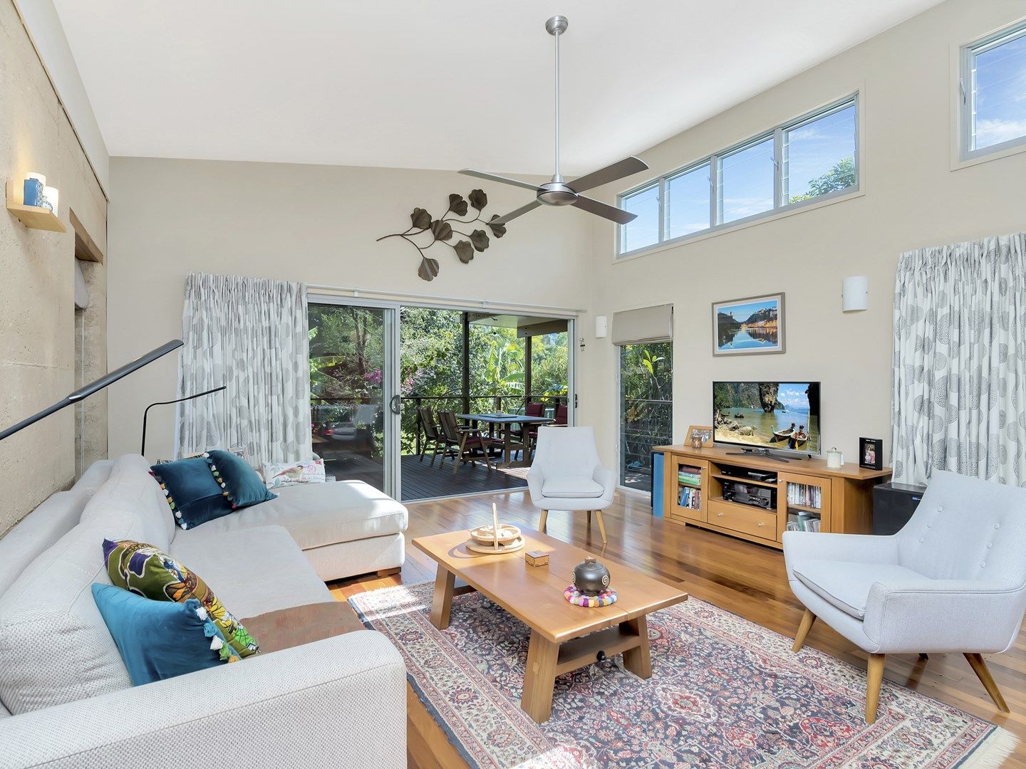 7 Forest Way, Currumbin Valley | Property History & Address Research ...