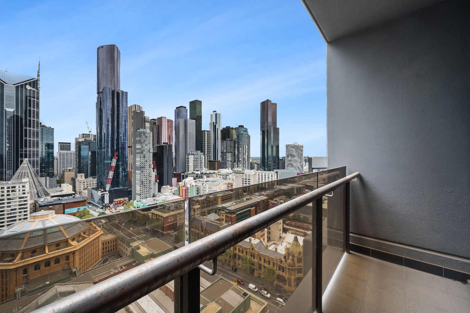 2109/318 Russell Street, Melbourne | Property History & Address ...