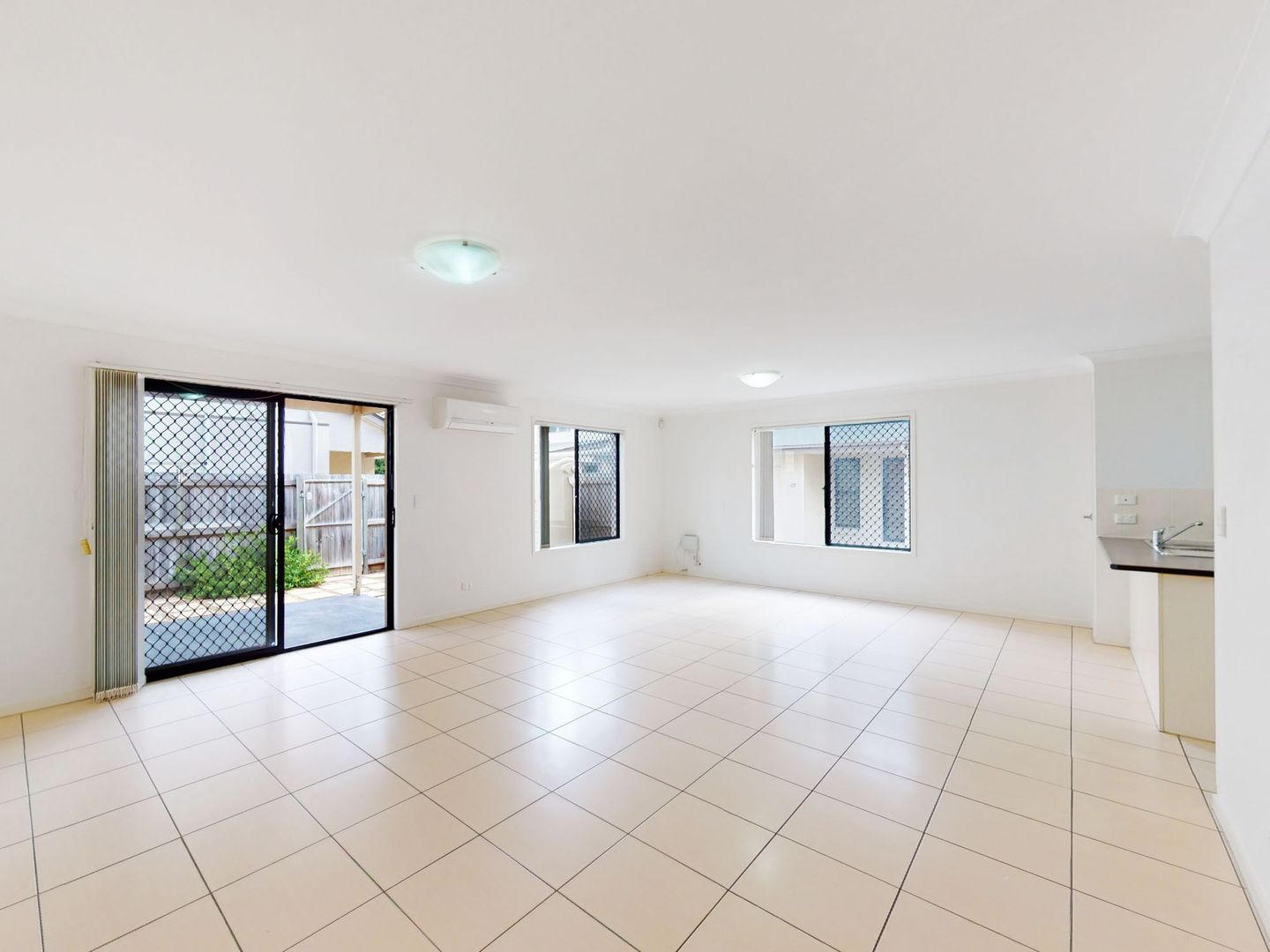 34/35 Clarence Street, Calamvale QLD 4116 - Townhouse For Rent | Domain