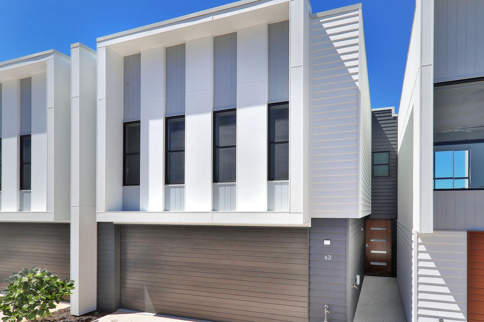 24/8 Ben Dally Drive, Helensvale QLD 4212 - Townhouse For Rent | Domain