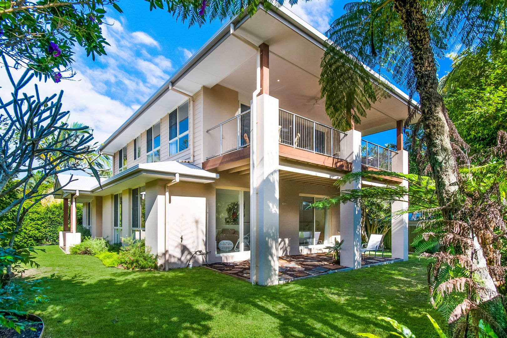 33 Cowper St, Byron Bay NSW 2481 - House For Rent | Domain