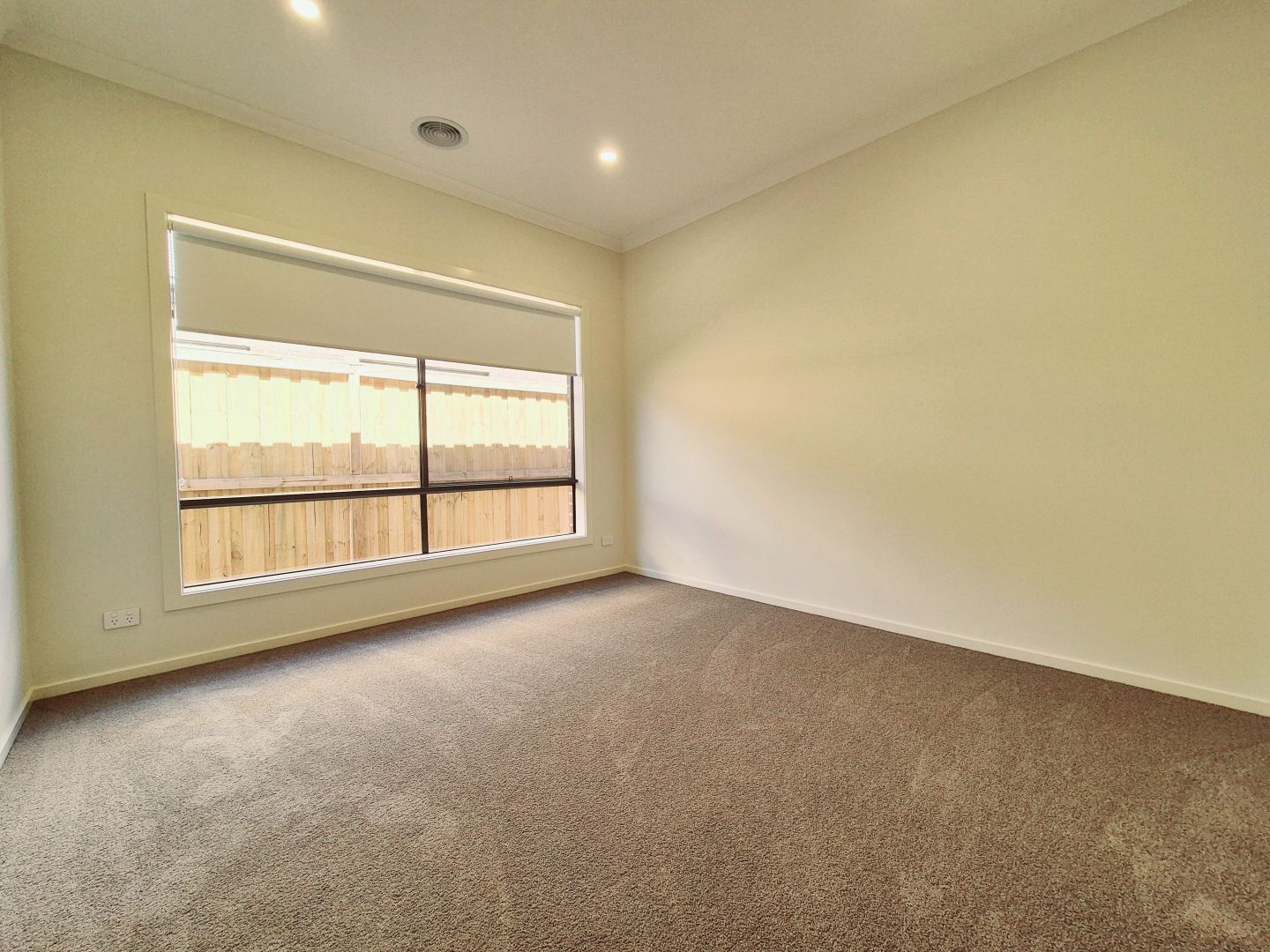 61 Saric Street, Fraser Rise VIC 3336 - House For Rent | Domain