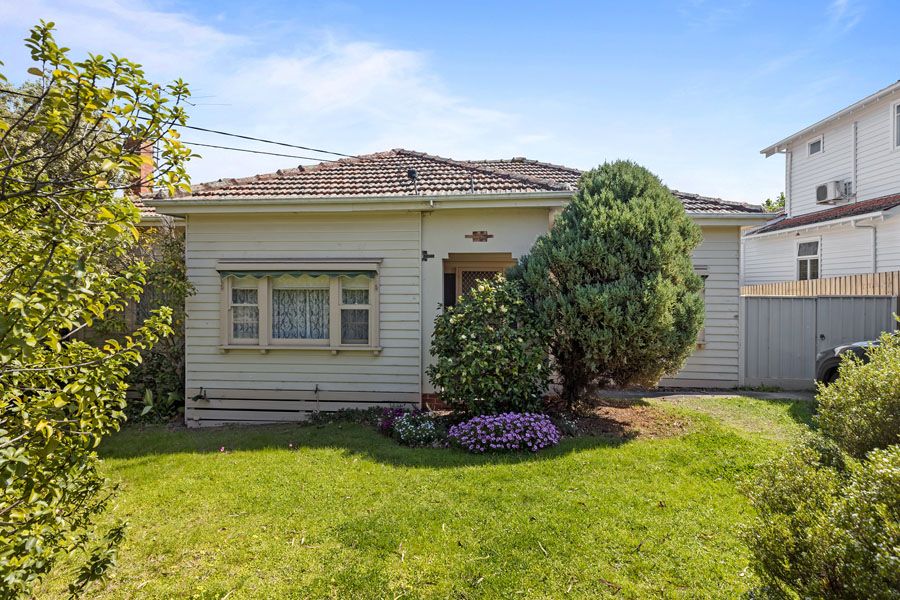 7 Woodvale Grove, Essendon VIC 3040 | Domain