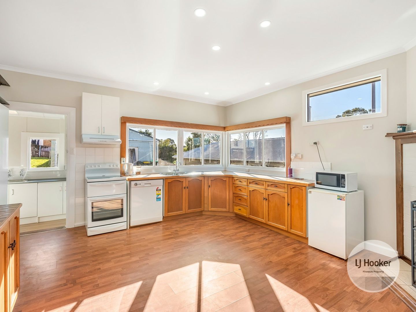 10 Seaview Ave, Taroona TAS 7053 - House For Rent | Domain