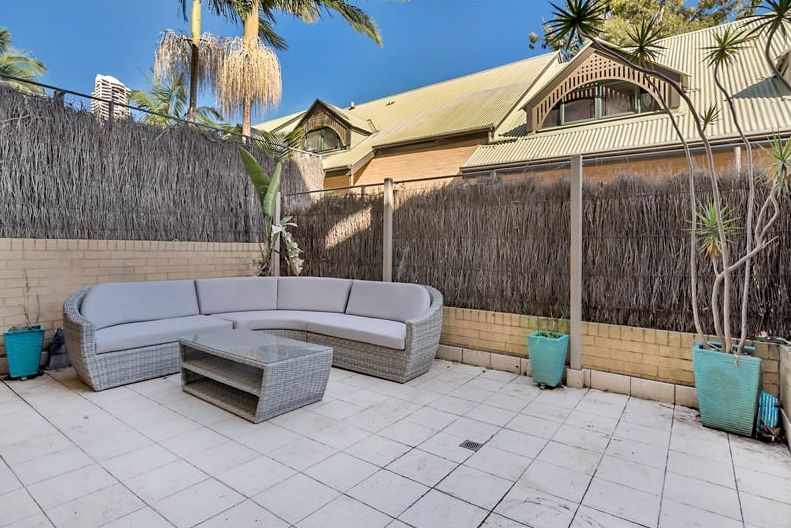 101 Brougham Street, Woolloomooloo NSW 2011 - Terrace For Rent | Domain