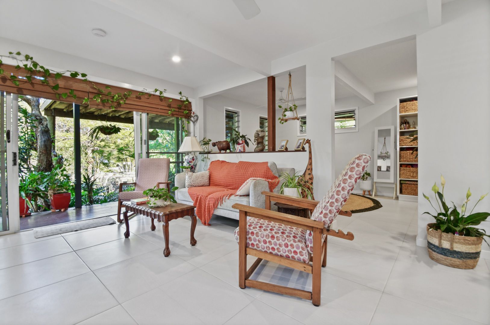 6 Russell Street, Shelly Beach QLD 4551 - Apartment For Rent - $450 ...