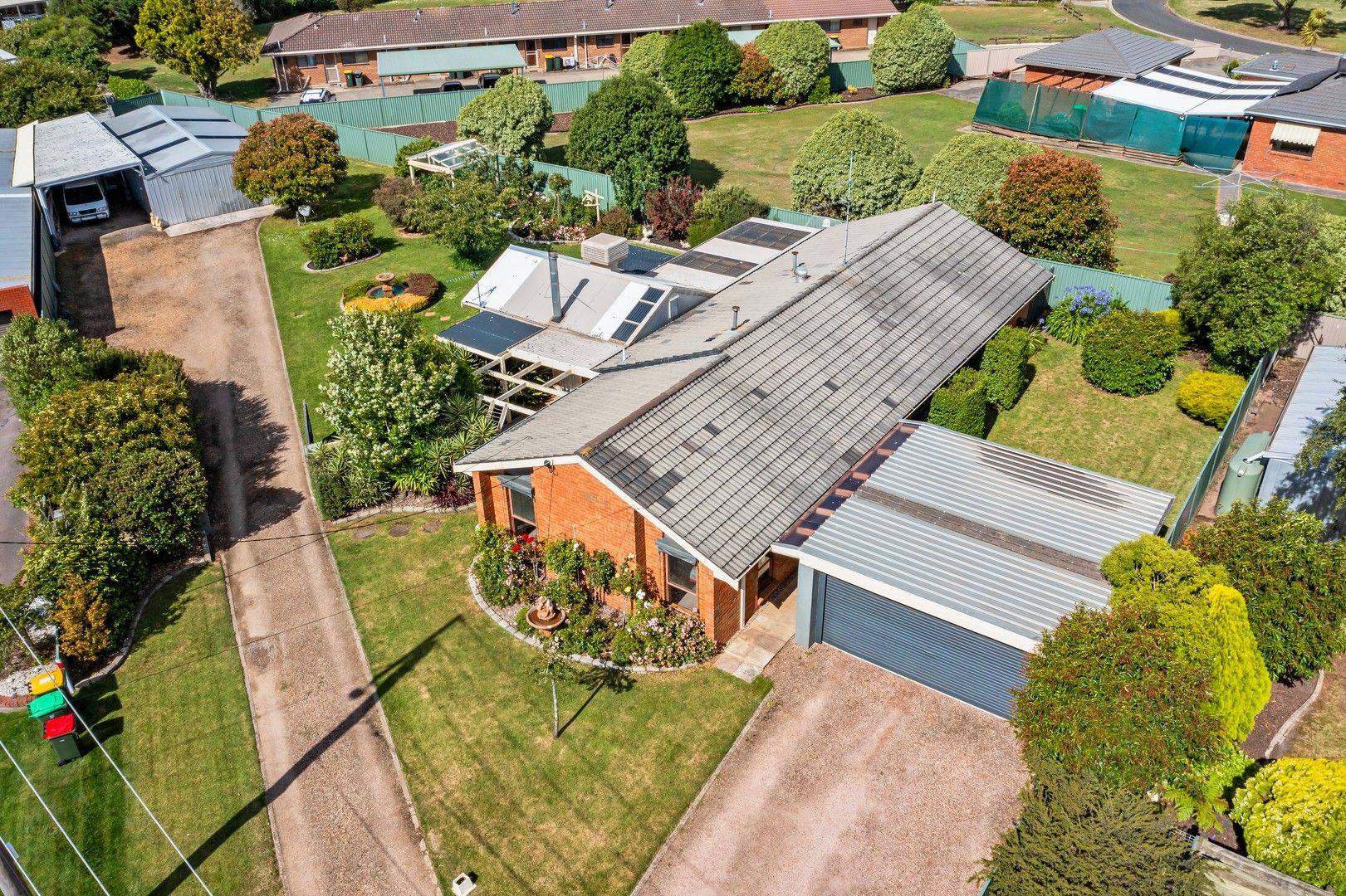 4 Earls Square, Delacombe VIC 3356 | Domain