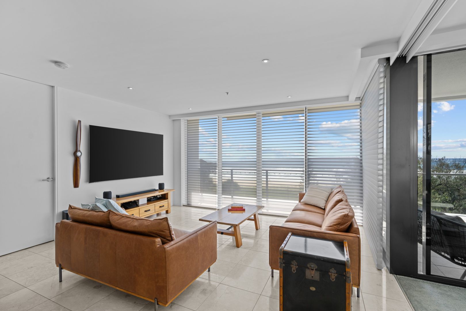 10/47-51 Broadbeach Boulevard, Broadbeach QLD 4218 - Apartment For Rent ...