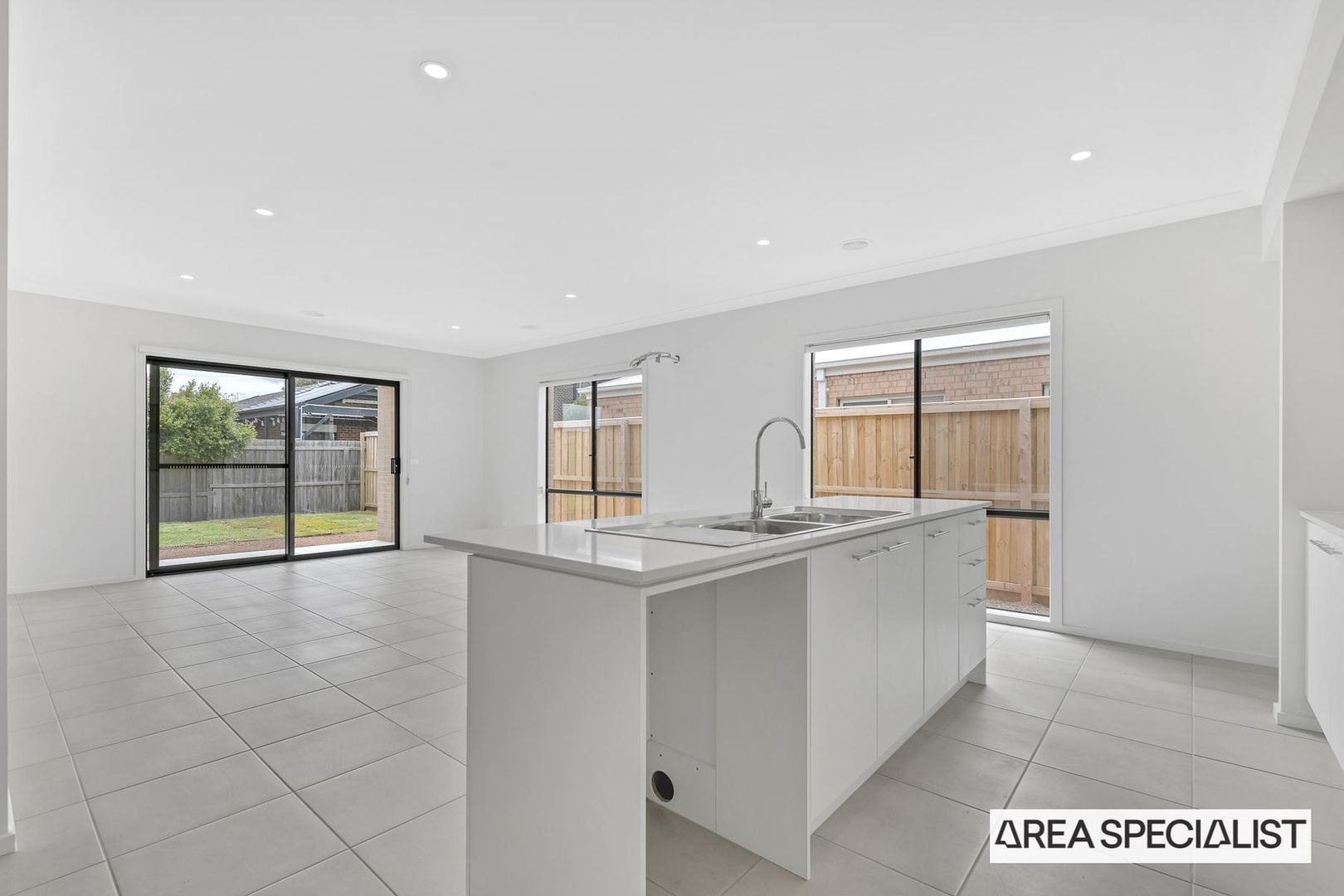 40 Delta Drive, Armstrong Creek VIC 3217 - House For Rent | Domain