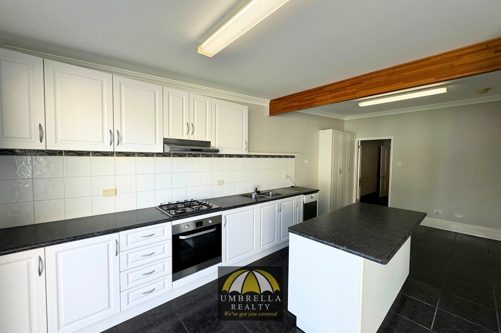 17 Ednie St, Bunbury WA 6230 - House For Rent - $570 | Domain
