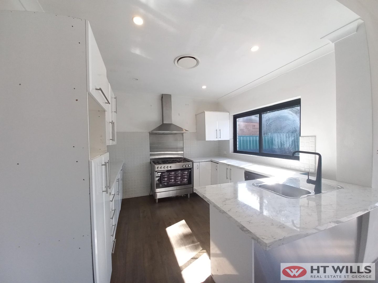 72 Park Road, Kogarah Bay NSW 2217 - House For Rent | Domain