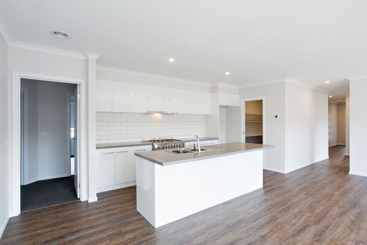 10 Yates Street, Lucas VIC 3350 - House For Rent - $460 | Domain