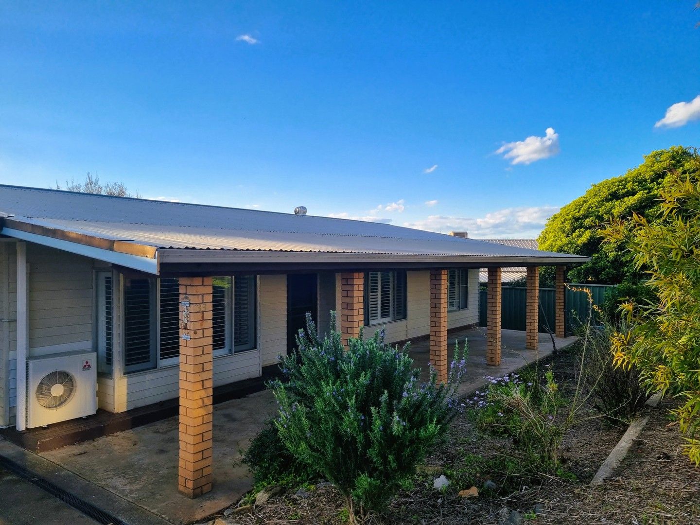 33 Eagle Street, Gundagai NSW 2722 | Domain