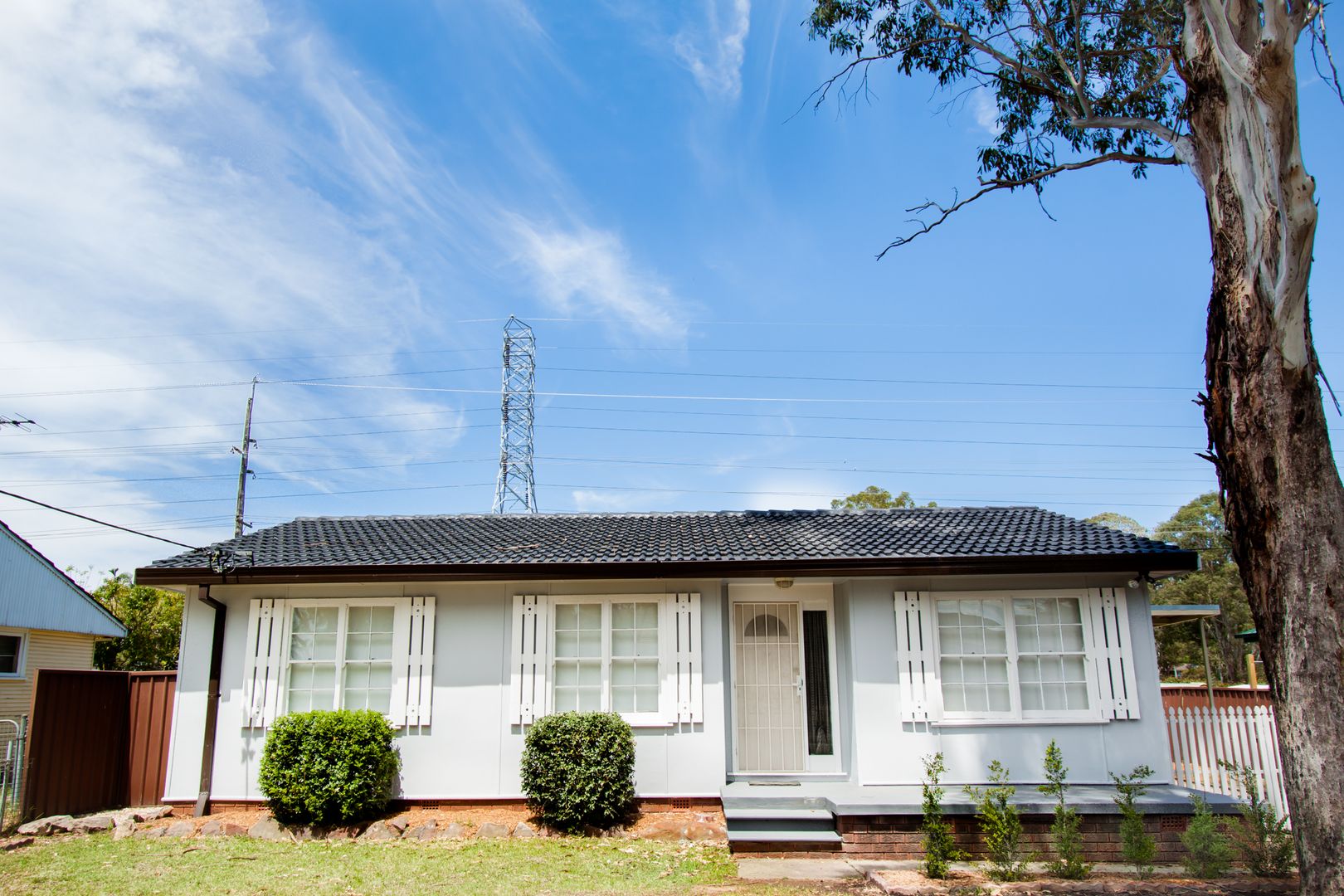 28 Illawong Avenue, Penrith | Property History & Address Research | Domain