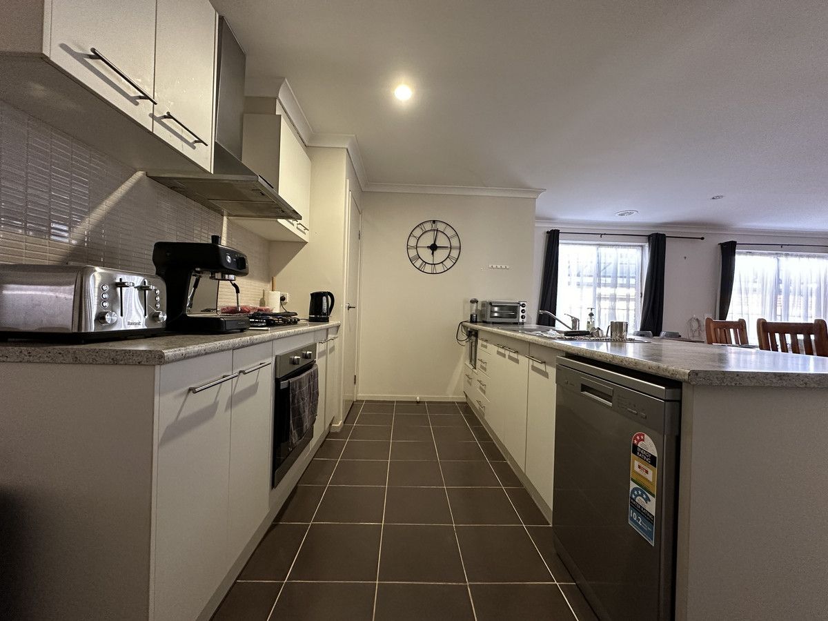 5 Tess Court, Bacchus Marsh VIC 3340 - House For Rent | Domain