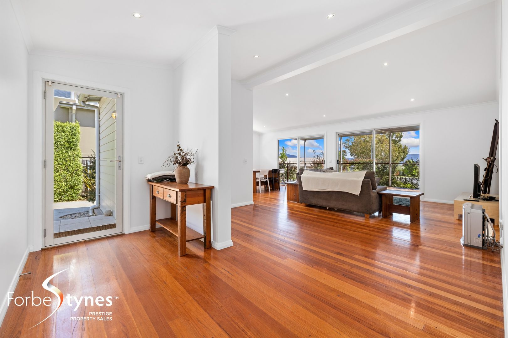 1/115 Gippsland Street, Jindabyne NSW 2627 | Domain