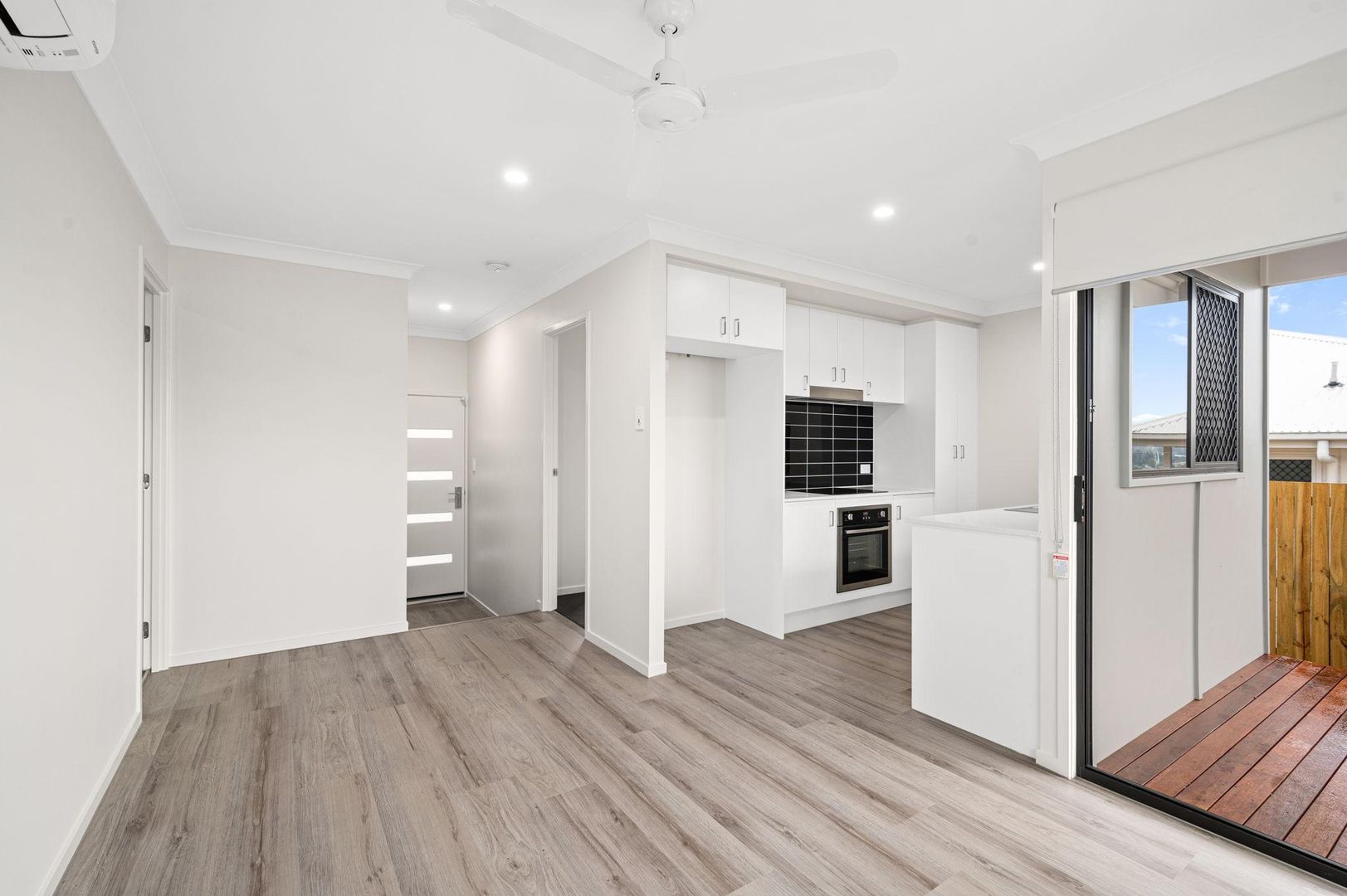 2/64 Alfred Rose Crescent, Collingwood Park QLD 4301 - Semi-detached ...