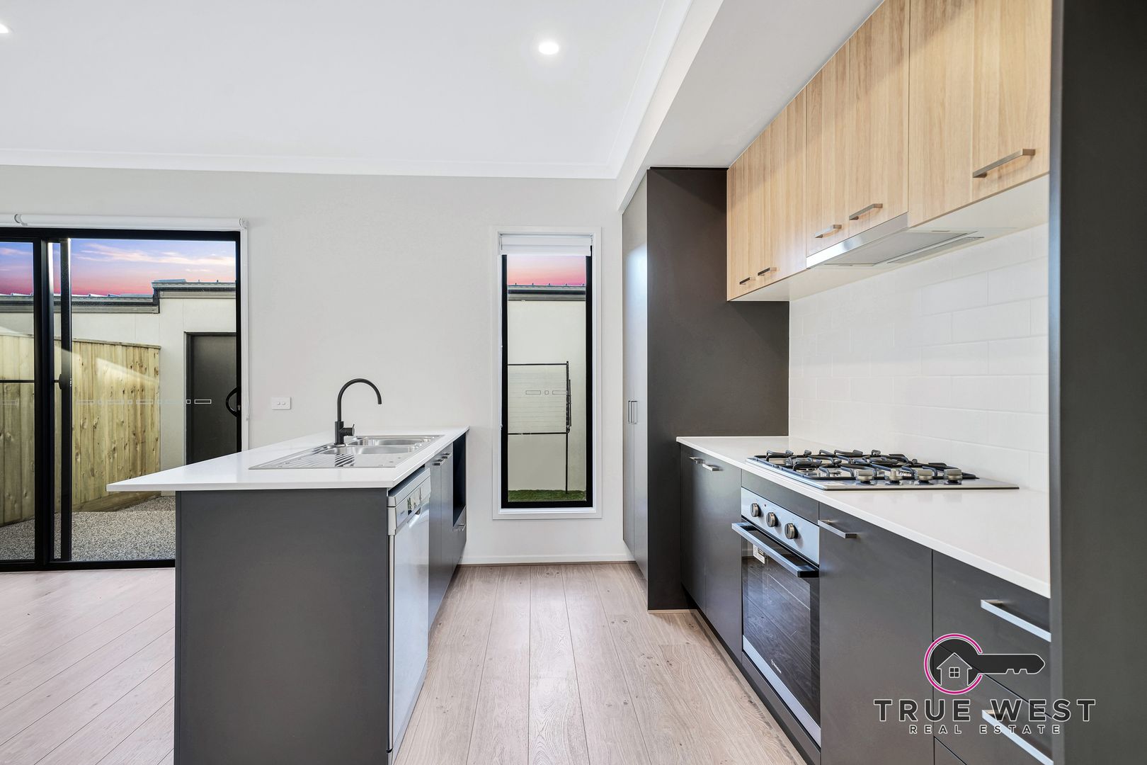 12 Westphalia Walk, Bonnie Brook VIC 3335 | Domain