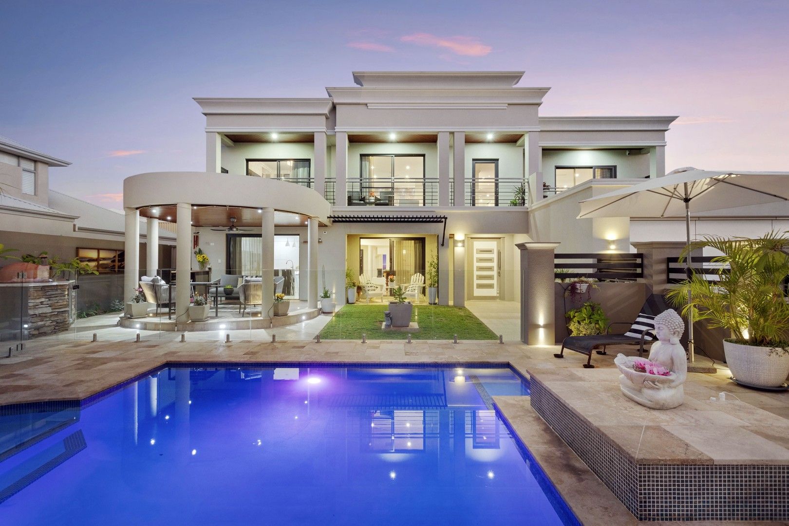 Iluka WA 6028 - 6 beds house for Sale, UNDER CONTRACT - 2019227356 | Domain