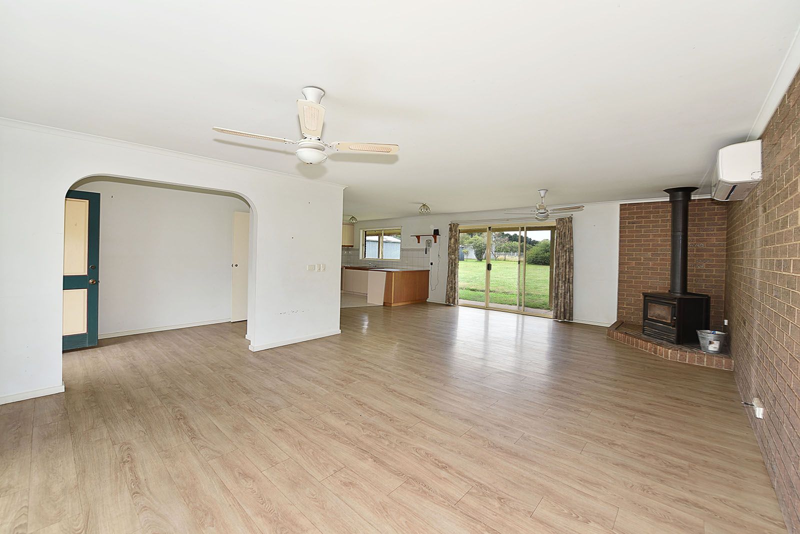 2 Toomeys Lane, Chintin VIC 3756 - House For Rent - $650 | Domain