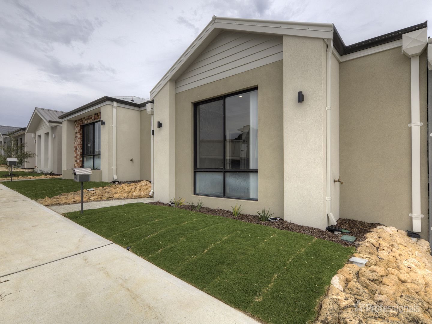 21 Lowlands Road, Two Rocks WA 6037 - House For Rent - $490 | Domain