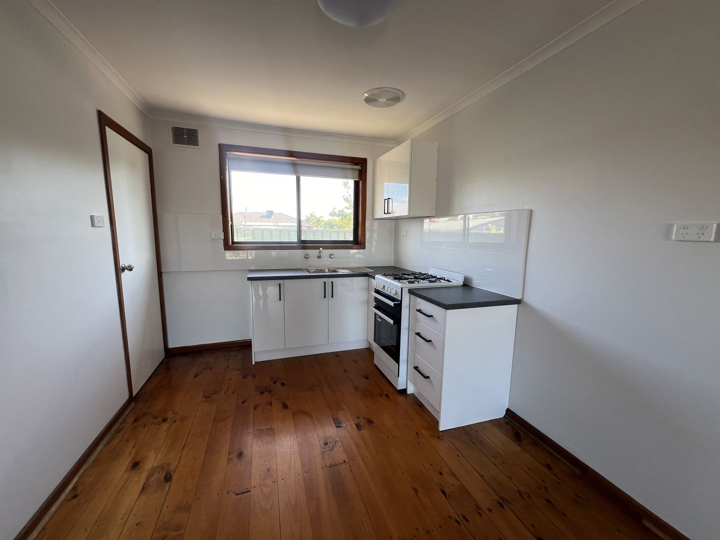 5/48 Geach Street, Dallas VIC 3047 - Apartment For Rent - $420 | Domain