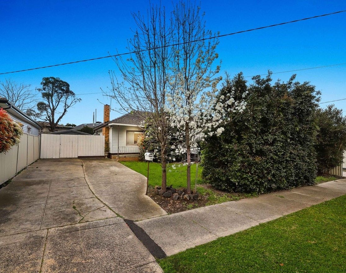 18 Victoria Street, Oak Park VIC 3046 - House For Rent | Domain