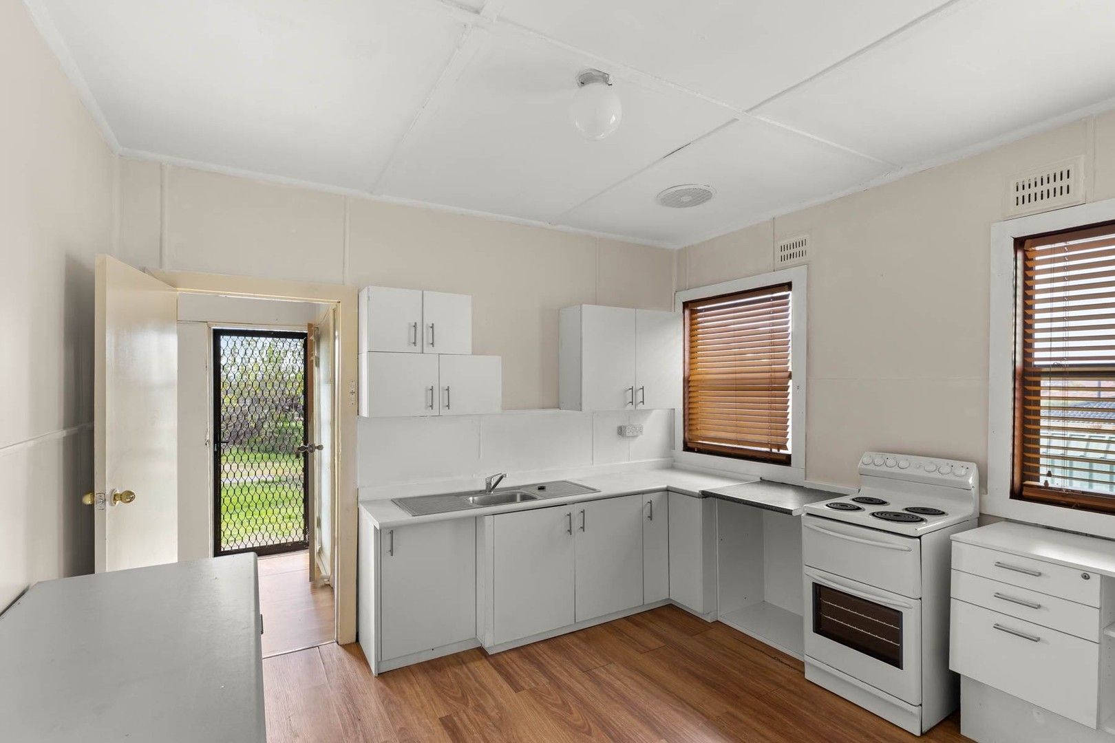 266 New England Highway, Rutherford NSW 2320 - House For Rent | Domain