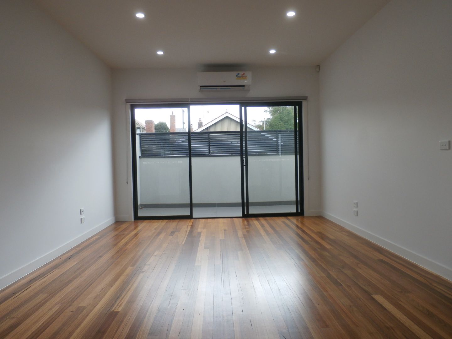 4/2 Cooper Street, Brunswick West VIC 3055 - Townhouse For Rent | Domain