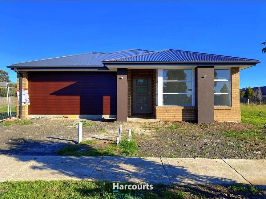 6 Hawksburn Place, Mickleham VIC 3064 - House For Rent | Domain