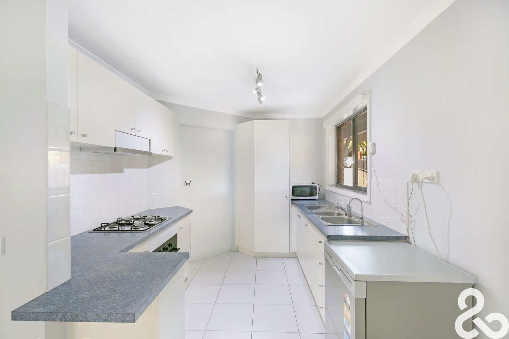 5 Ester Drive, Mill Park VIC 3082 - House For Rent | Domain