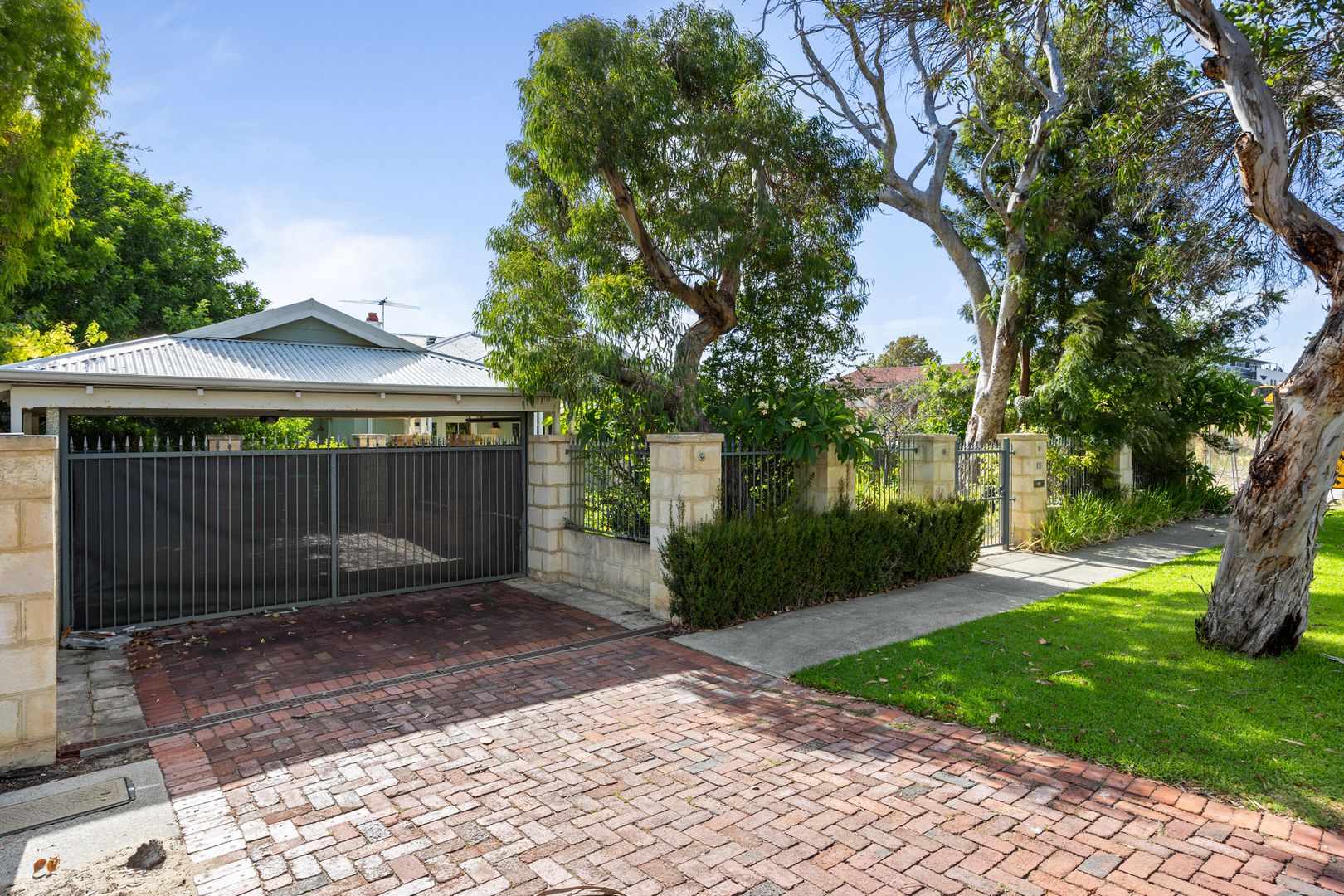 11 Stanley Street, Nedlands WA 6009 - House For Rent - $1,400 | Domain