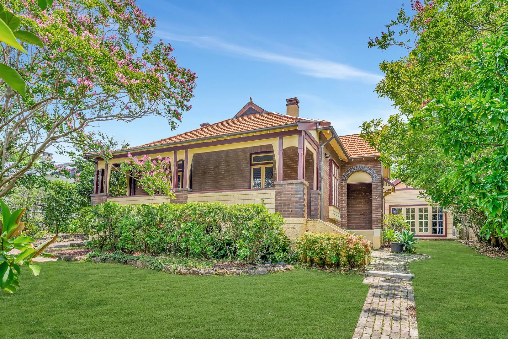 7 Hillside Crescent, Epping NSW 2121 - House For Rent | Domain