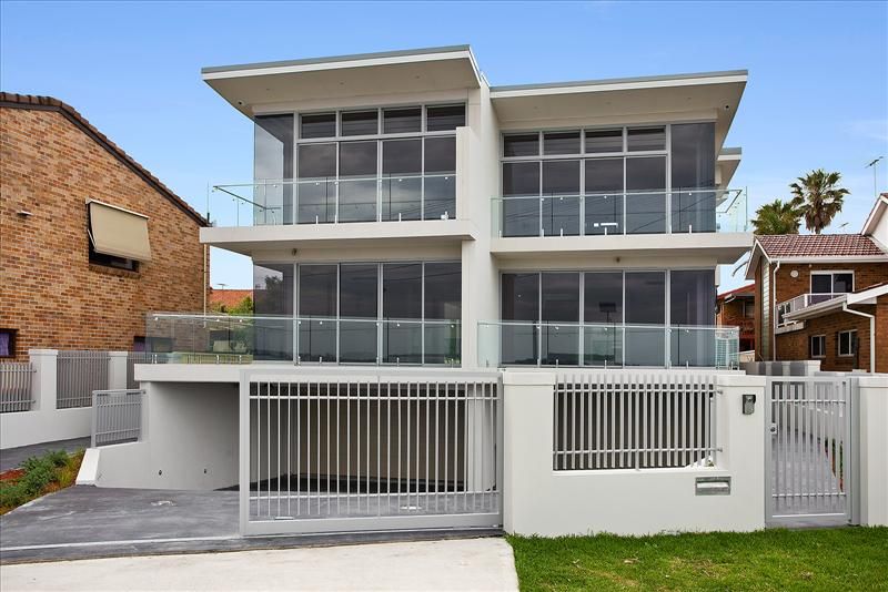 33 Riverside Drive, Sans Souci | Property History & Address Research ...